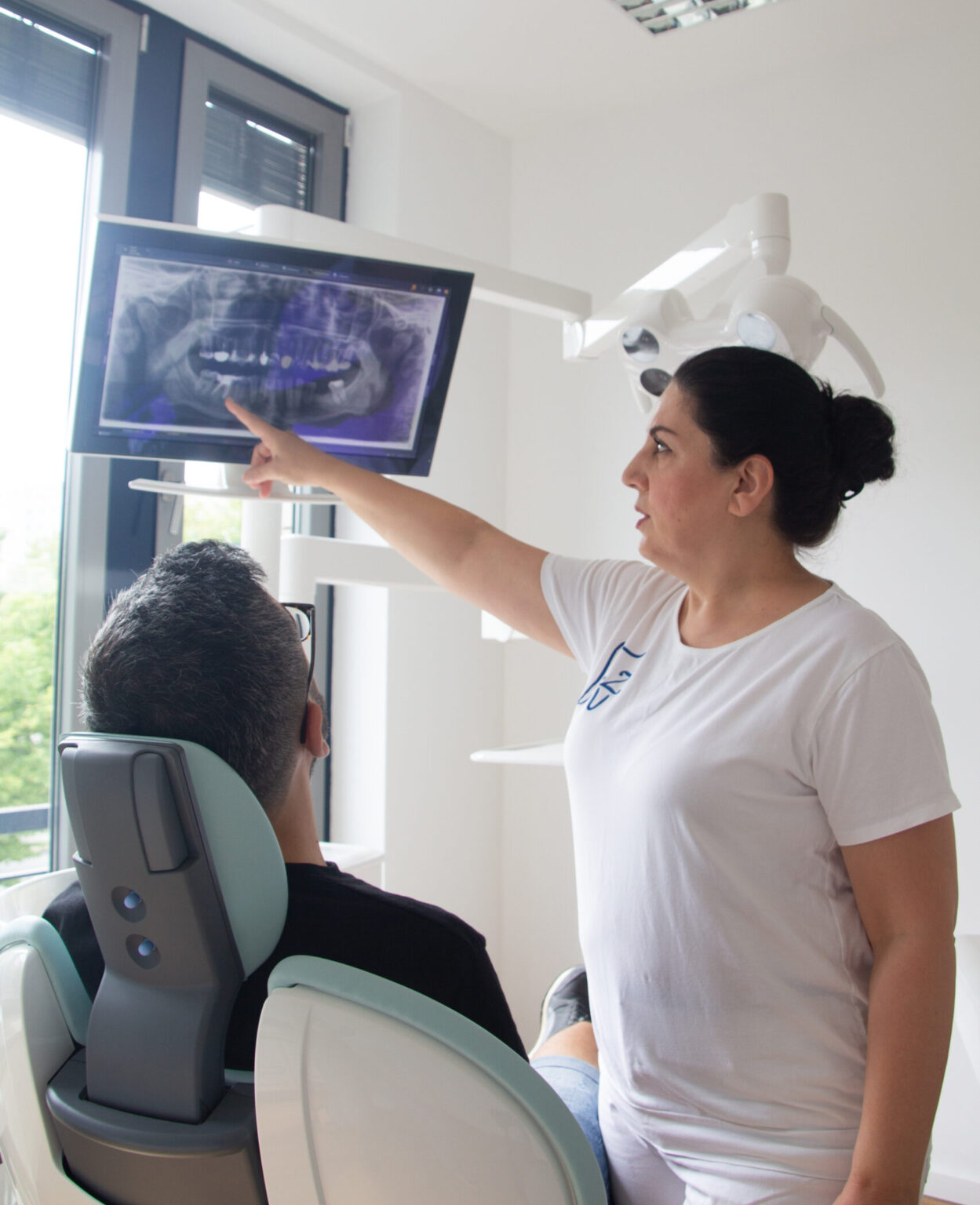 Zahnfleischentzündung (Parodontitis) - Zahnerhaltzentrum Berlin - Prenzlauer Berg